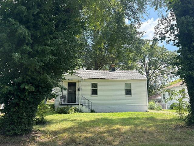 N 83rd St