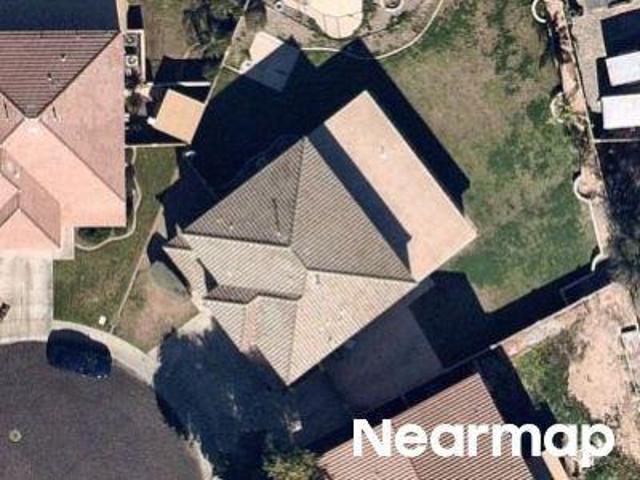 N 94th Ave
