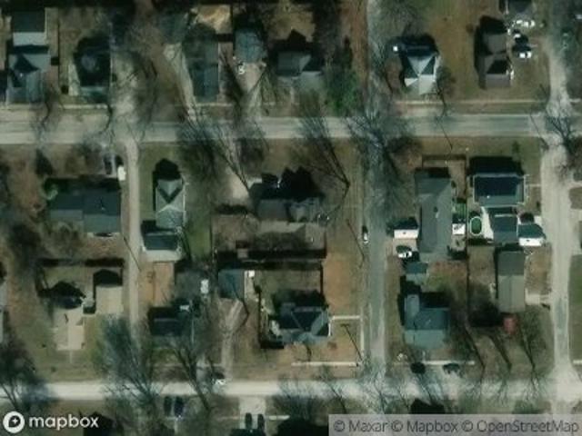 N 9th St