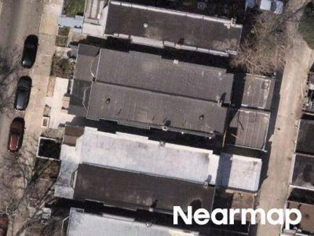 N 9th St
