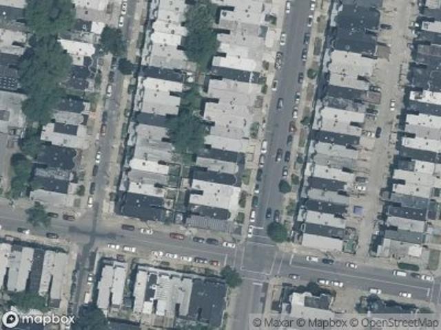 N 9th St