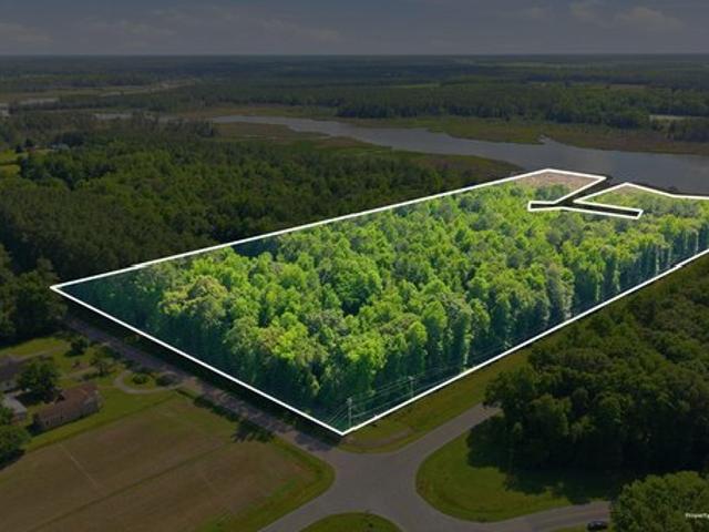 Nc 33 and 1002 Rd, Aurora, NC 27806