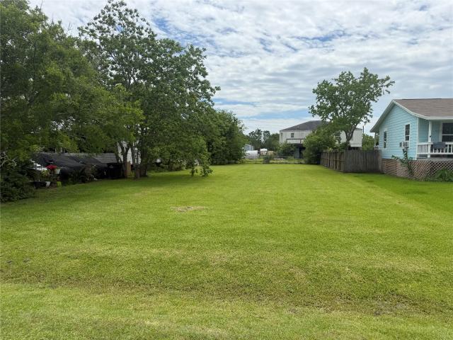Na 8th, San Leon, TX 77539 | MLS #10757 | Compass