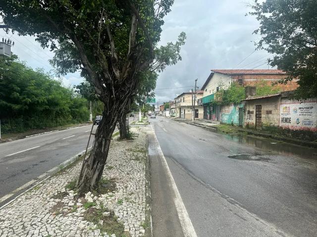 Na Avenida principal do Industrial!