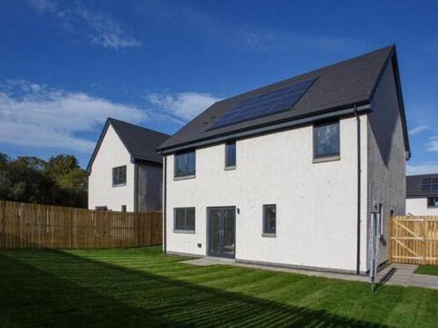 Na Daraich, Newtyle, 4 Bedroom Detached