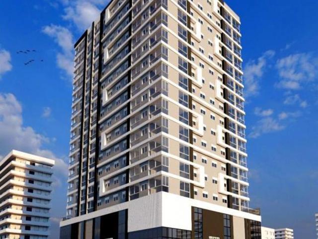 Na Praça da Avenida Ubatuba de Farias, apartamento com dois quartos