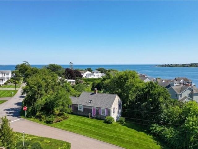 Namcook Rd, Narragansett, Home For Sale