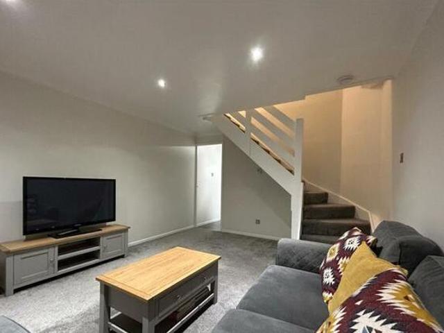Nant Y Plac, 2 Bedroom Terraced