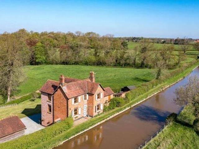 Nantwich Road, Minshull Vernon, 4 Bedroom Detached