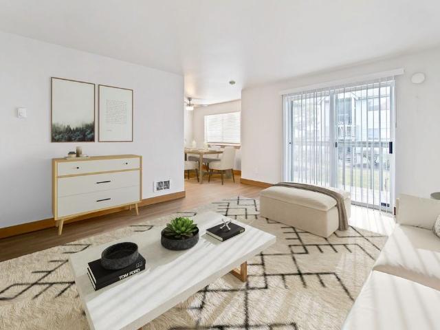 Nantucket Garden 2 Bedroom Apartment for Rent at 18534 52nd Ave W, Lynnwood, WA 98037