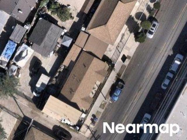 Naomi Ave