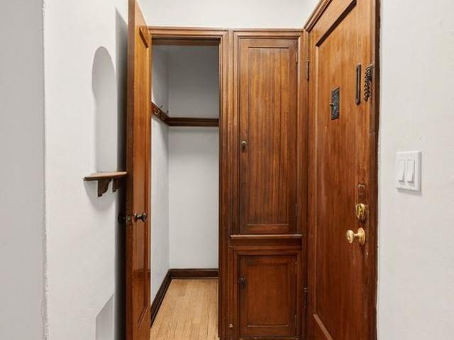 Naomi & Charmaine 1 Bedroom Apartment for Rent at 625 4th Ave W, Seattle, WA 98119 Lower Queen Anne