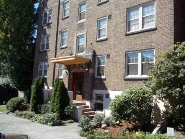Naomi & Charmaine Studio Apartment for Rent at 625 4th Ave W, Seattle, WA 98119 Lower Queen Anne