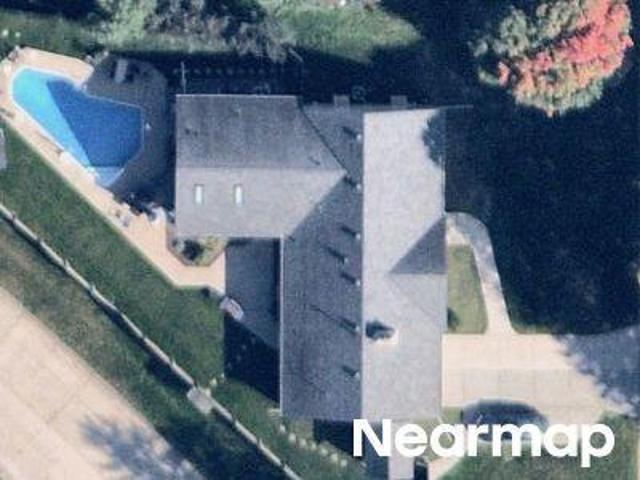 Naomi Dr