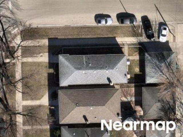 Nagle Ave