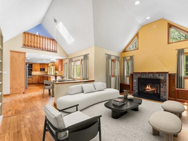 Nagog Hill Rd, Acton, Home For Sale