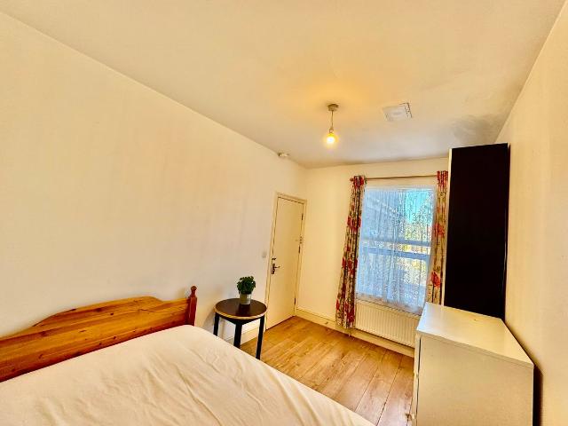 Nags Head Road, Enfield EN3, Room to rent, £700 pcm | PrimeLocation