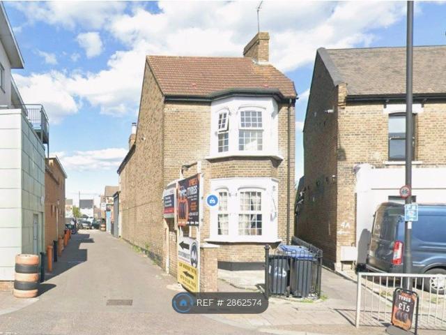 Nags Head Road, Enfield EN3, Studio to rent, £1,100 pcm | PrimeLocation