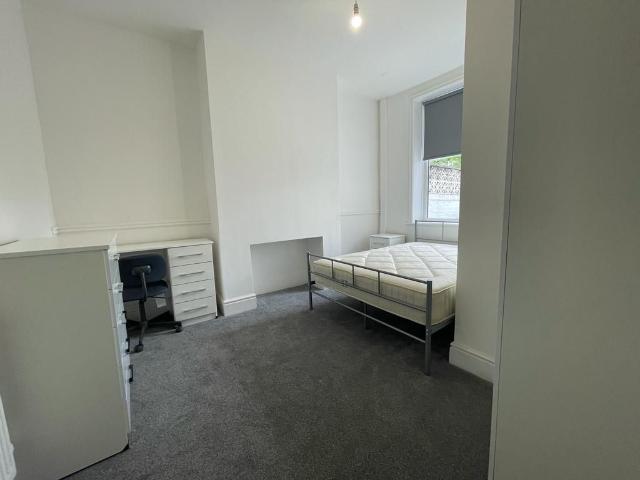 Nairne Street, Burnley BB11, Room to rent, £433 pcm | PrimeLocation