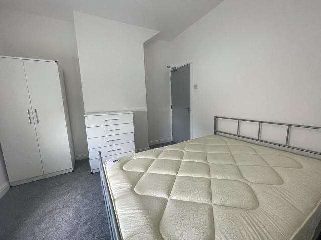 Nairne Street, Burnley BB11, Room to rent, £390 pcm | PrimeLocation