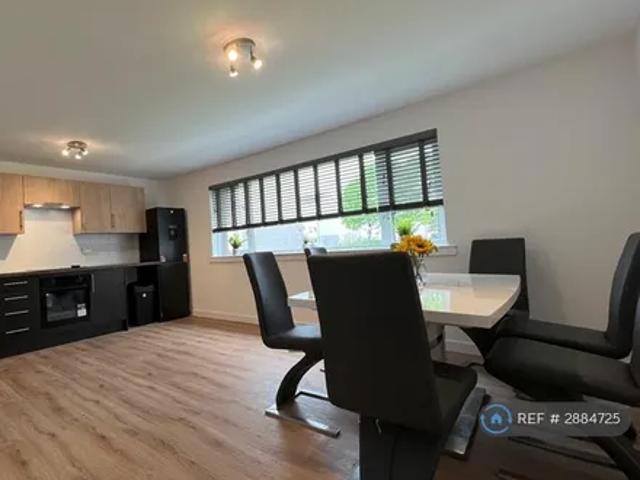 Napier Drive, Glasgow, G51 2LP, United Kingdom | 4 bed house for rent #167384963 | Rentberry