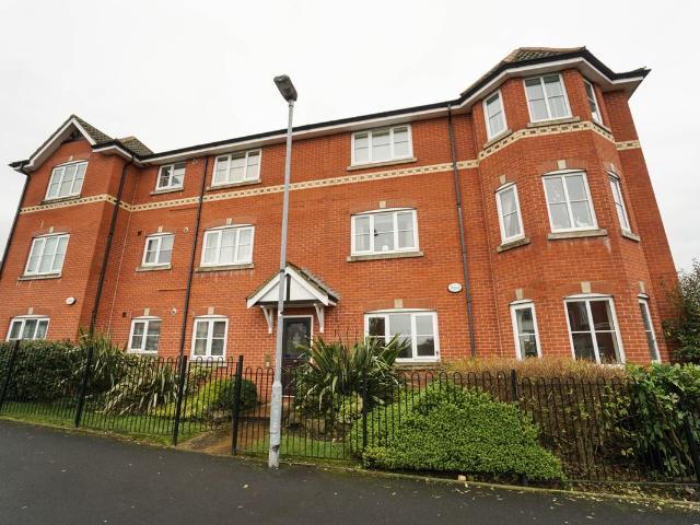 Napier Drive, Horwich, Bolton BL6, 2 bed flat to rent, £895 pcm | PrimeLocation
