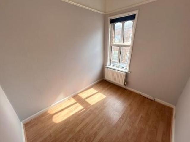 Napier Street, Staffordshire, Burton upon Trent, DE14