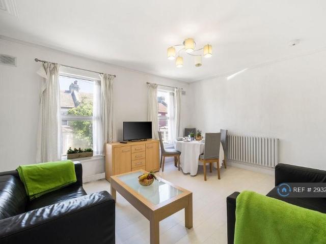 Napier Road, London, NW10 1 bed flat to rent £1,590 pcm £367 pw