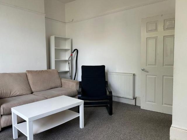 Napier Terrace, Flat 1, Plymouth