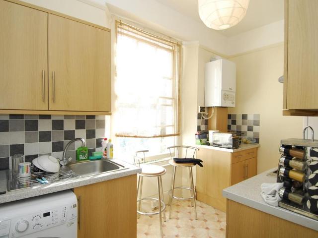 Napier Terrace, Flat 2, Plymouth