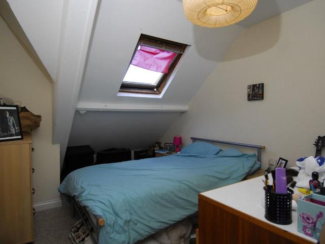Napier Terrace, Flat 3, Plymouth PL4, 2 bed flat to rent, £693 pcm | PrimeLocation