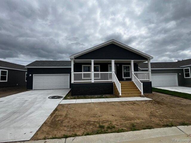 Naples Ct, Lapeer, Home For Sale