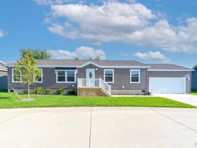 Naples Ct, Lapeer, Home For Sale