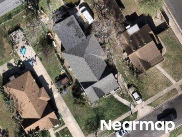 Naples St