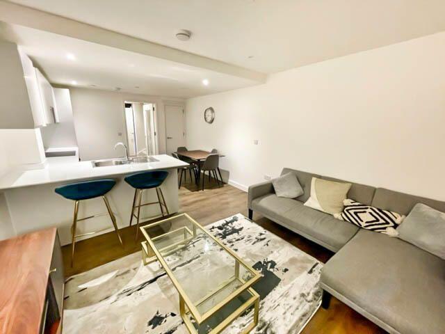 Naples Street, Manchester M4, 2 bed town house to rent, £1,350 pcm | PrimeLocation