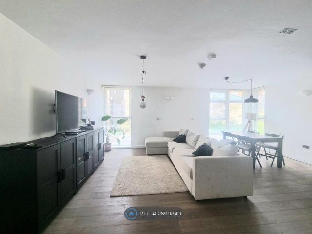 Napoleon Lane, London SE18, 2 bed flat to rent, £2,200 pcm | PrimeLocation