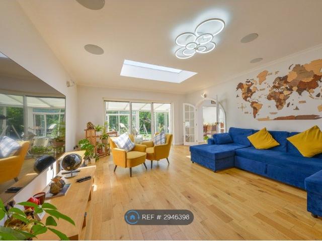 Napsbury Lane, St Albans AL1, 5 bed detached house to rent, £6,500 pcm | PrimeLocation
