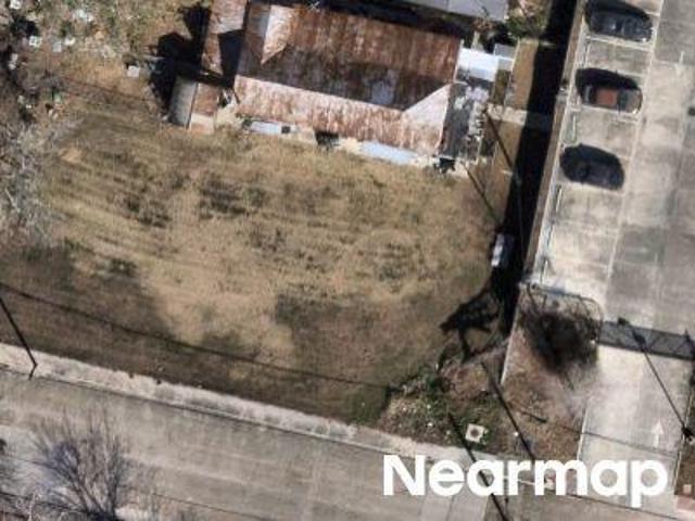 Naquin St