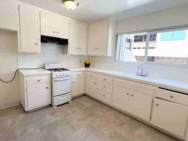 NARBONNE 2 Miramar Studio Apartment for Rent at 25843 Narbonne Ave, Lomita, CA 90717 Lomita