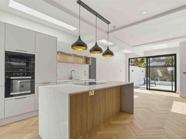 Narborough Street, London 5 bed terraced house to rent £14,000 pcm £3,231 pw
