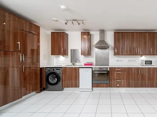 Nariad House, 2 Guglielmo Marconi Mews, London, E3 5GQ, United Kingdom | 3 bed apartment for rent #167257745 | Rentberry