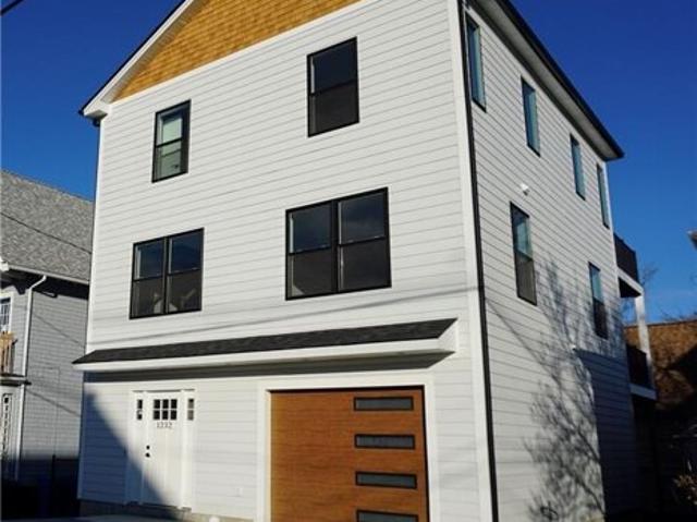 Narragansett Blvd, Cranston, Home For Sale