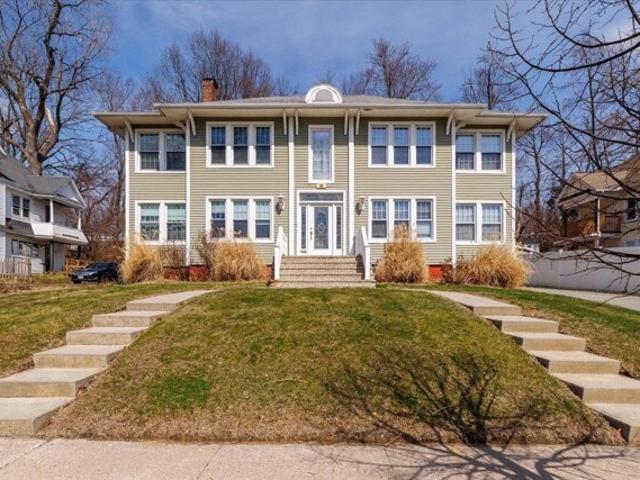 Narragansett St, Springfield, Home For Sale