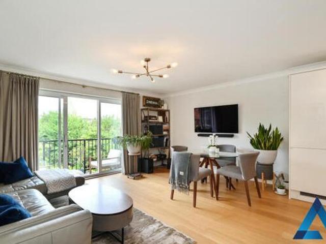 Narrow Street, Lamb Court, Limehouse, 3 Bedroom Apartment