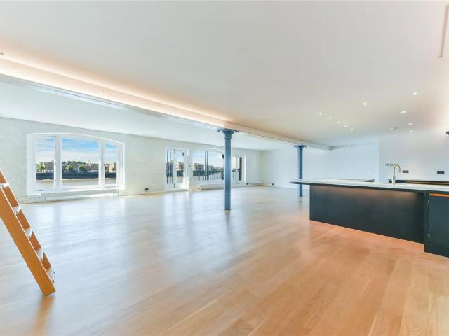 Narrow Street, London, E14 5 bed apartment to rent £20,000 pcm £4,615 pw