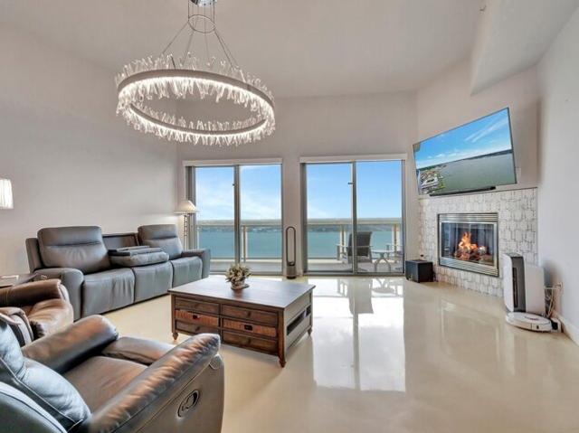 Nasa Pkwy Apt E, Seabrook, Condo For Sale