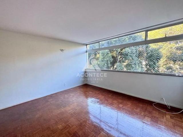 Nascente + Vista Livre + Vazado + Desocupado ! SQS 211, Asa Sul