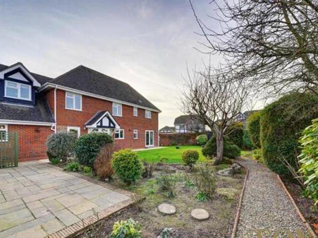 Nash Green, Leigh Sinton, 5 Bedroom Detached