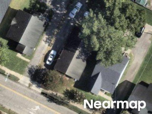Nash St E