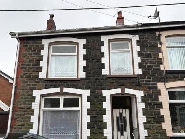 Nash Street, Abercynon, 3 Bedroom End